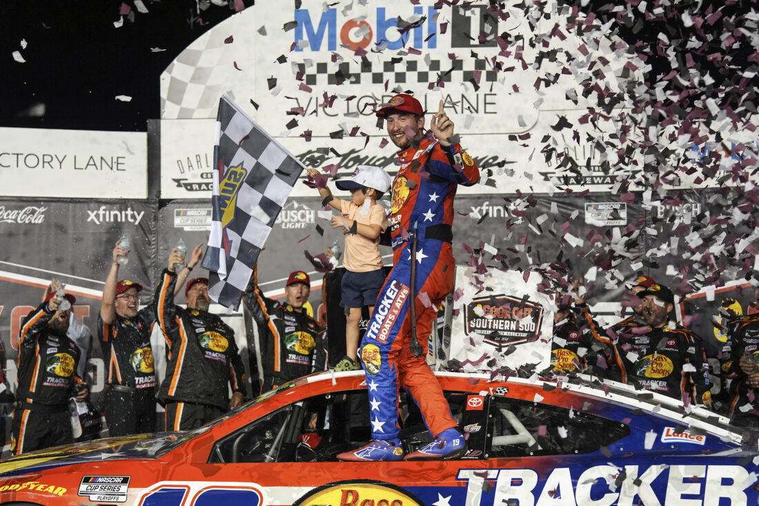 Briscoe, JGR, Toyota all make big statements at Darlington Raceway to ...